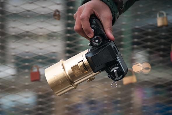 The New Petzval Lens - The Art of the Glamorous Portrait